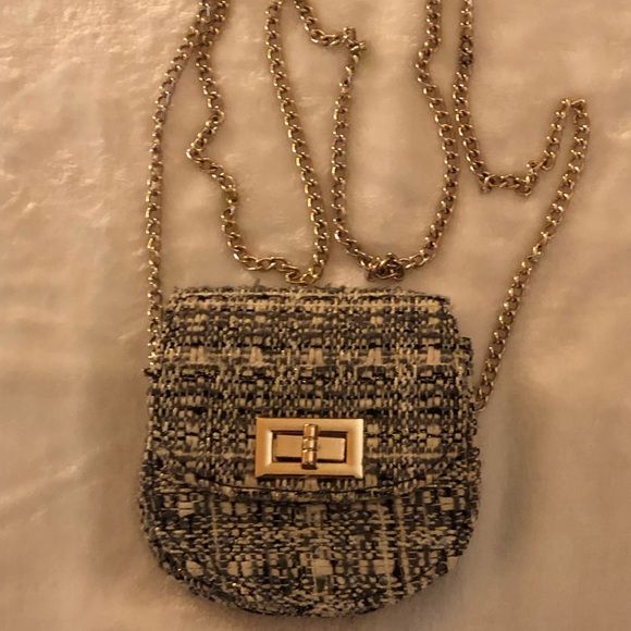 Zara | Bags | Super Cute Zara Black And White Tweed Mini Bag With Gold ...